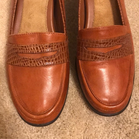 Michelle D | Shoes | Michelle D Heeled Penny Loafers | Poshmark